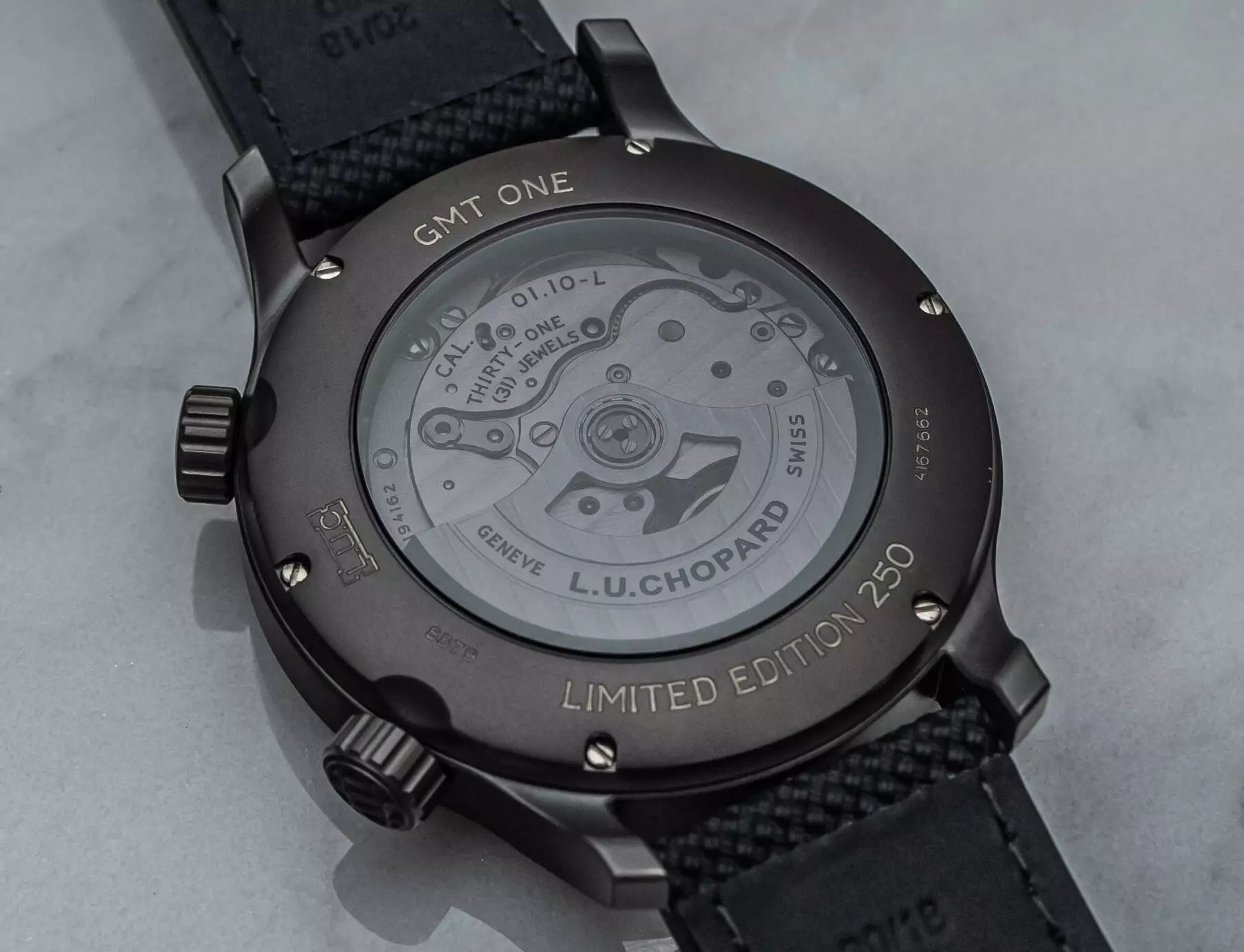 Chopard Unveils Limited-Édisi L.U.C GMT Hiji Hideung 20858_10