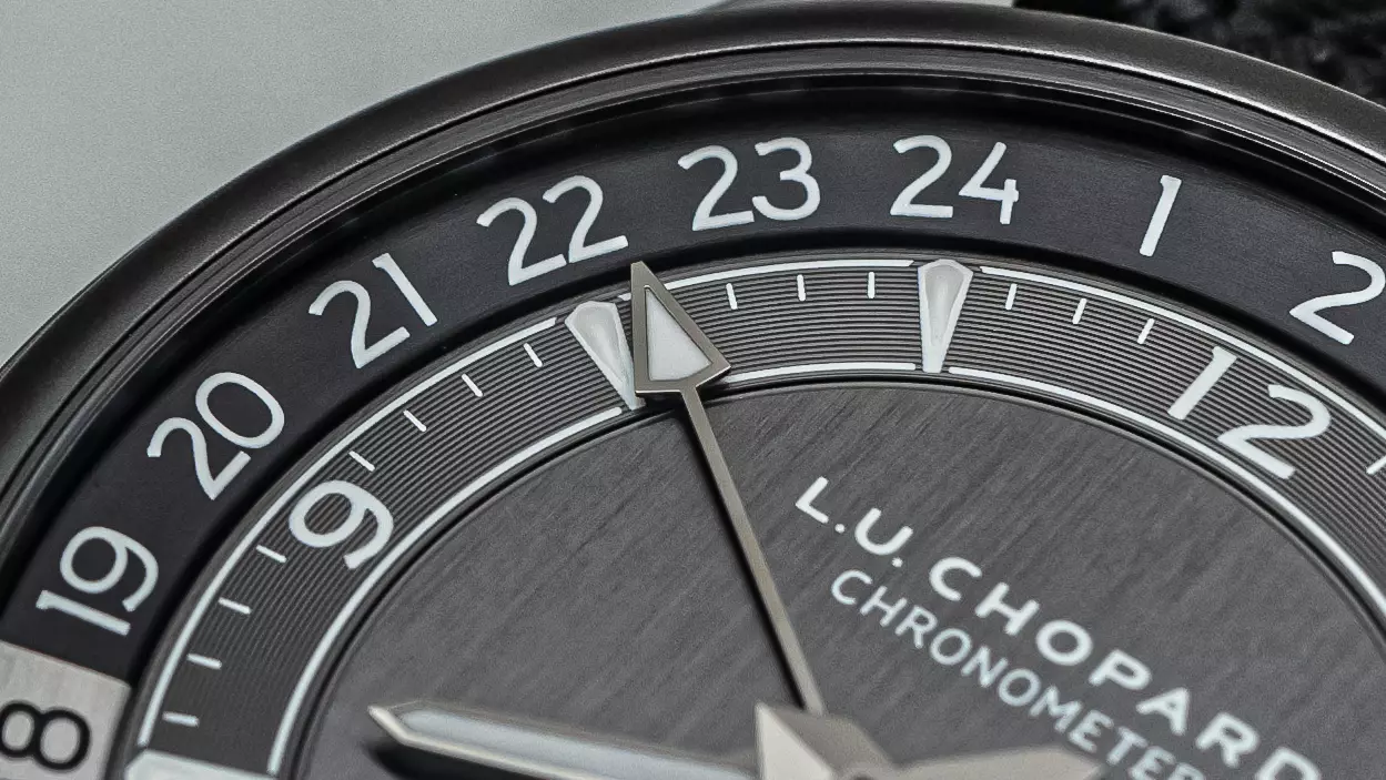 Chopard Unveils Limited-Édisi L.U.C GMT Hiji Hideung 20858_3