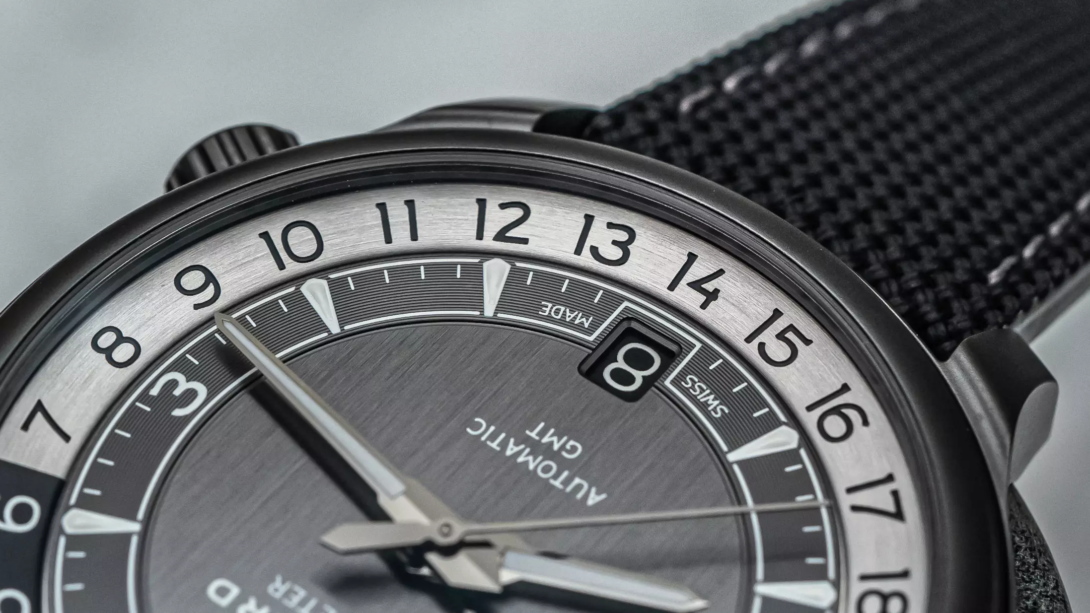 Chopard Unveils Limited-Édisi L.U.C GMT Hiji Hideung 20858_8