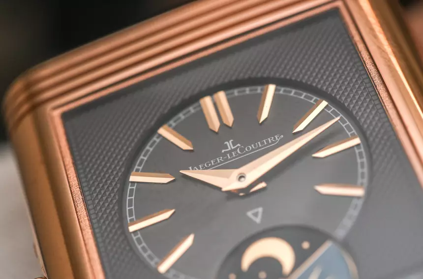 jaeger-lecoultre-reverso-tribute-calendar-rose-gold-ablogtowatch-22