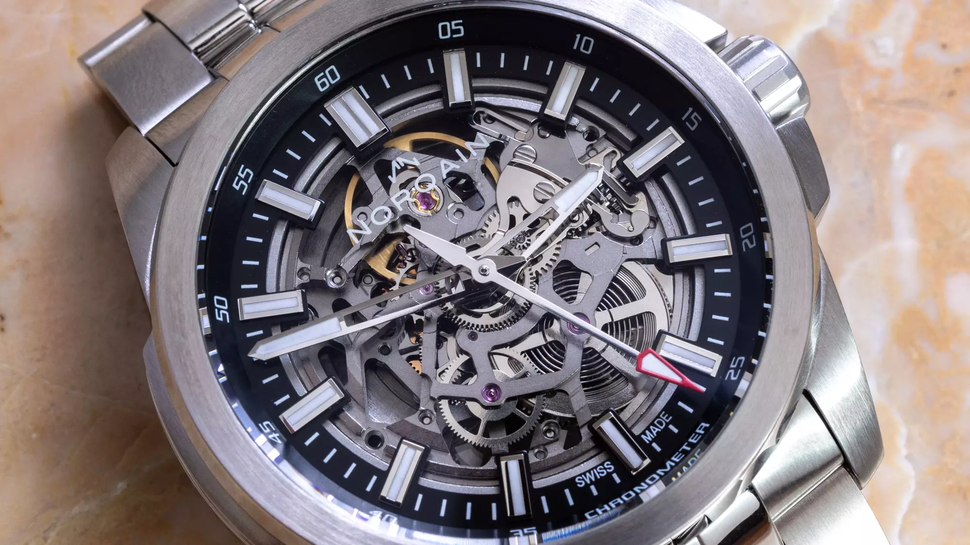 Práctico: NORQAIN Independence 22 Skeleton Watch 2149_4