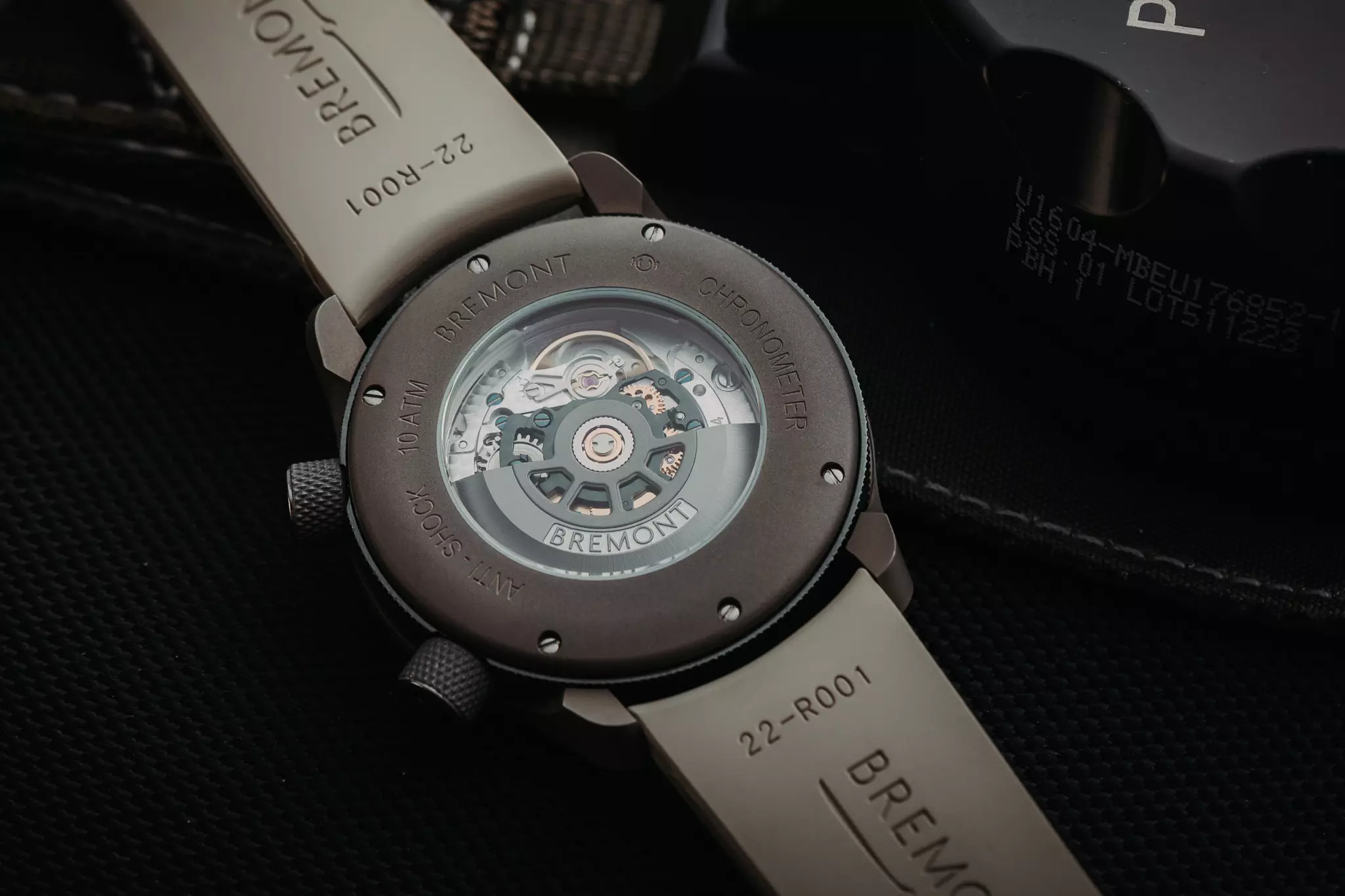 Bremont presenta el nuevo y sigiloso reloj MBII Savanna Pilot en titanio 2159_5