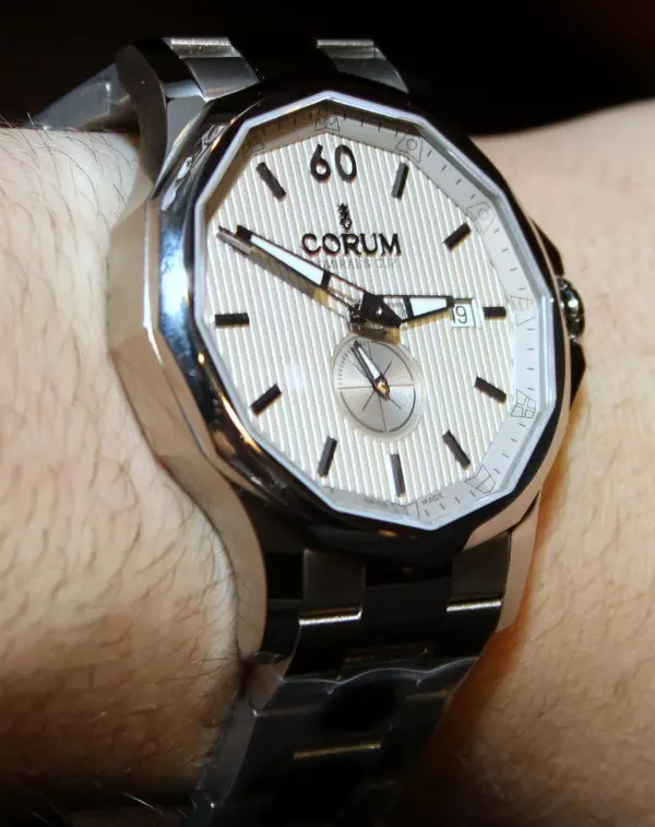 Беҳтарин соатҳои Baselworld: Top 11 барои соли 2011 2160_2