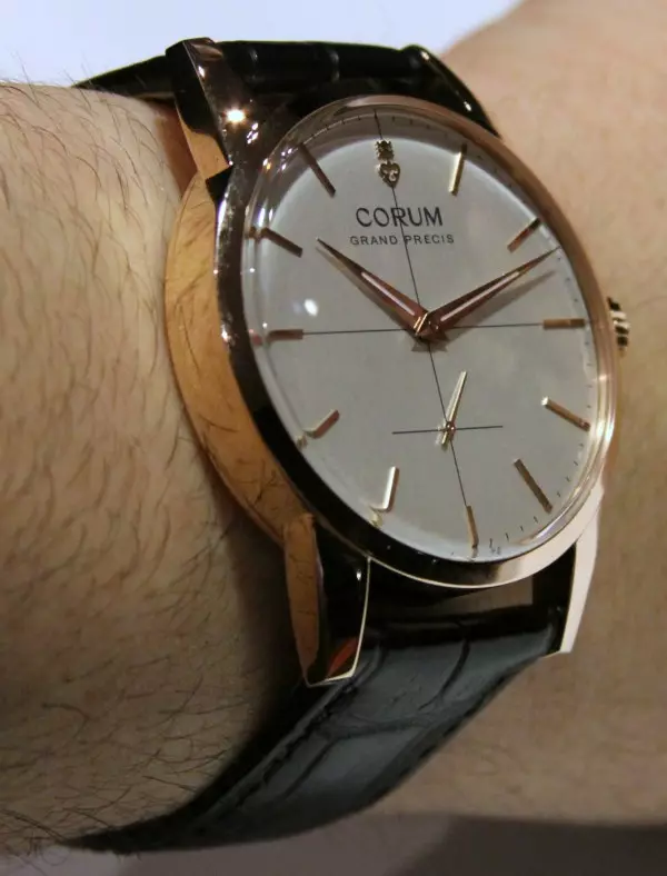 Manos a la obra del reloj Corum Grand Precis 21984_2