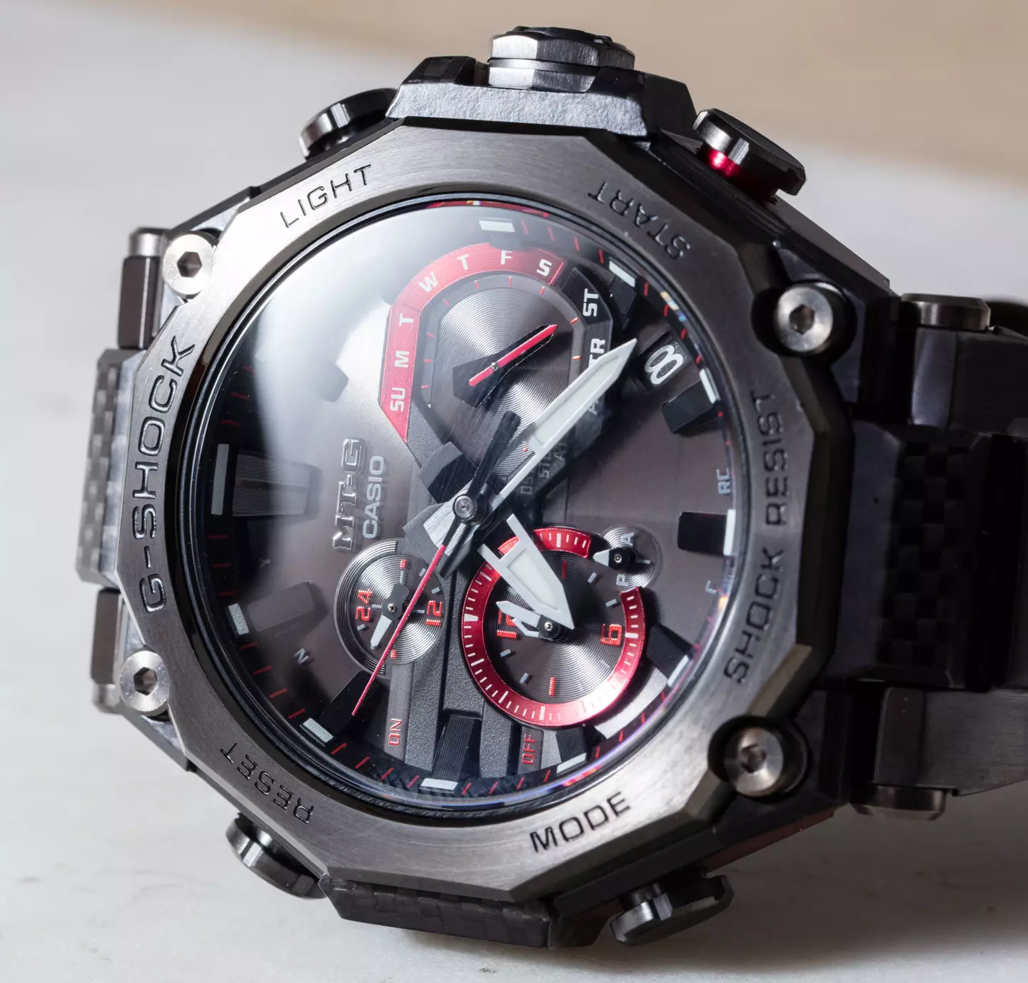 Amaliy: Casio G-Shock MTGB2000YBD1 engilroq po'lat va uglerodda 2204_6