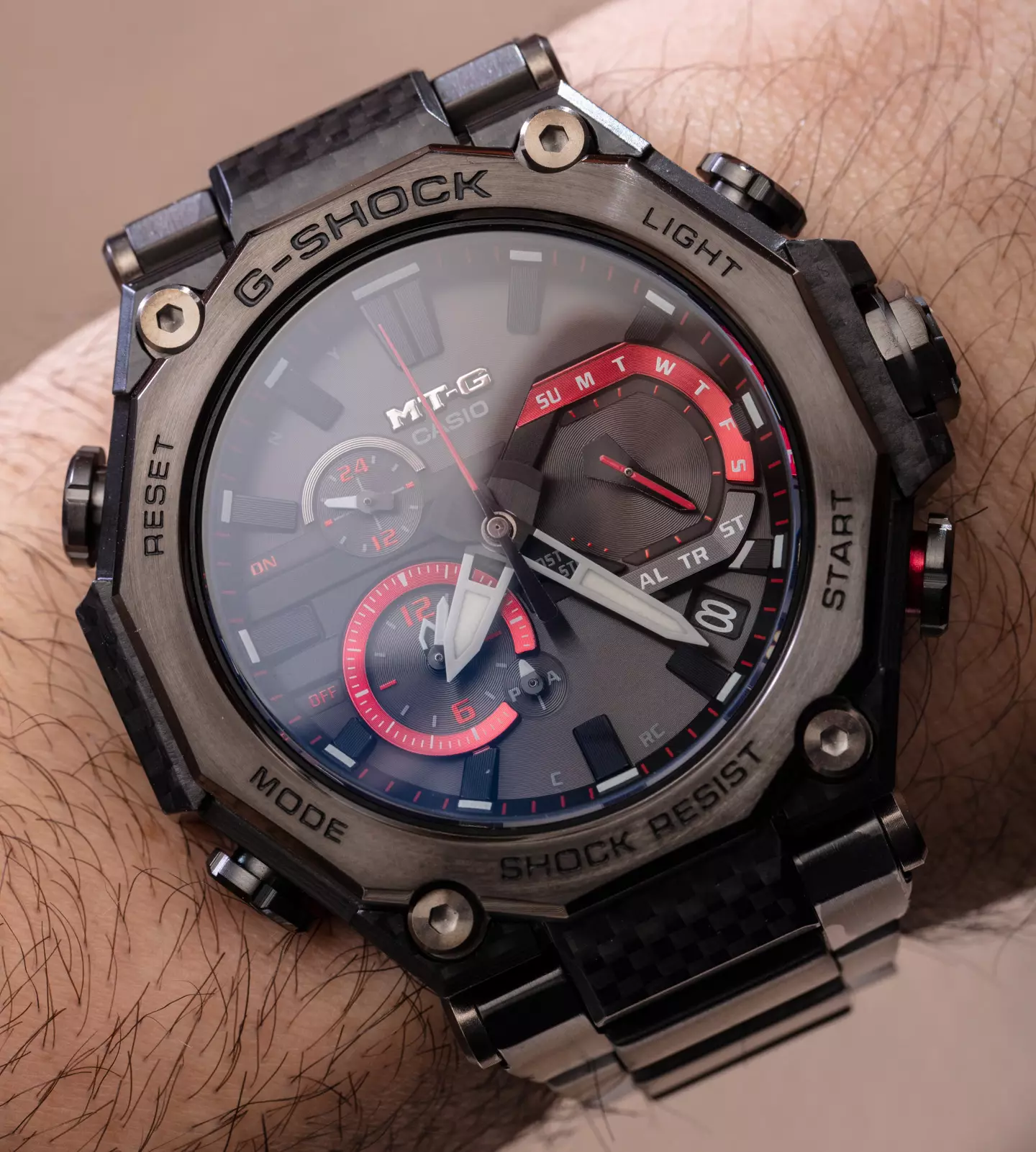 Amaliy: Casio G-Shock MTGB2000YBD1 engilroq po'lat va uglerodda 2204_7