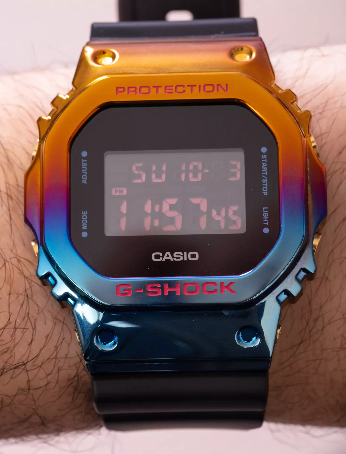 Praktinis laikrodis: Casio G-Shock GM5600SN-1 „Tokyo Nights“ vaivorykštinis laikrodis 2208_1