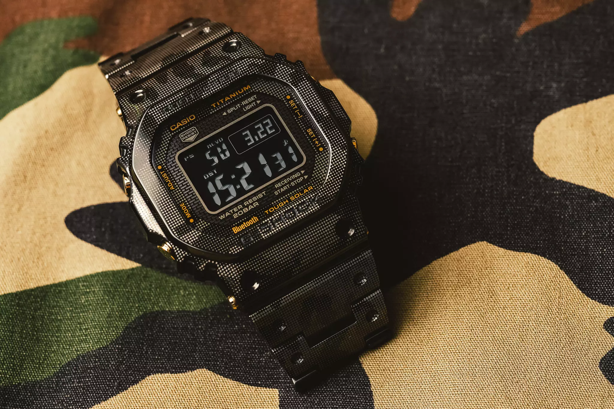 کس طرح نہیں دیکھا جائے گا: Casio G-Shock GMW-B5000CM کے ساتھ چھلاورن پر ایک پرائمر 2225_6