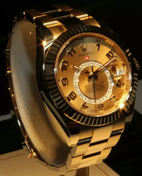 Rolex Sky-Dweller Saat 22352_7