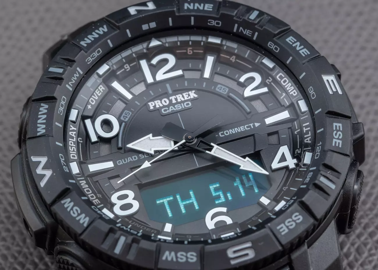 មើលការពិនិត្យឡើងវិញ៖ Casio Pro Trek PRT-B50 Black Titanium