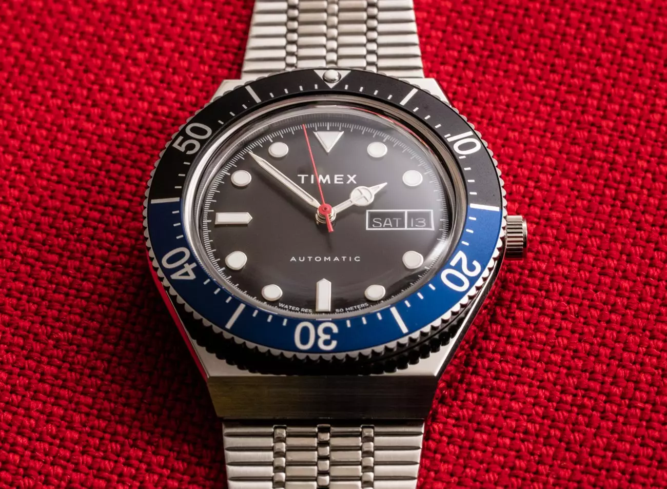 I-Timex M79 Iwashi Ngokuzenzakalelayo Isebenza Ngezandla: Ukubukeka Kwe-Retro, Intengo Yebhajethi 2474_5