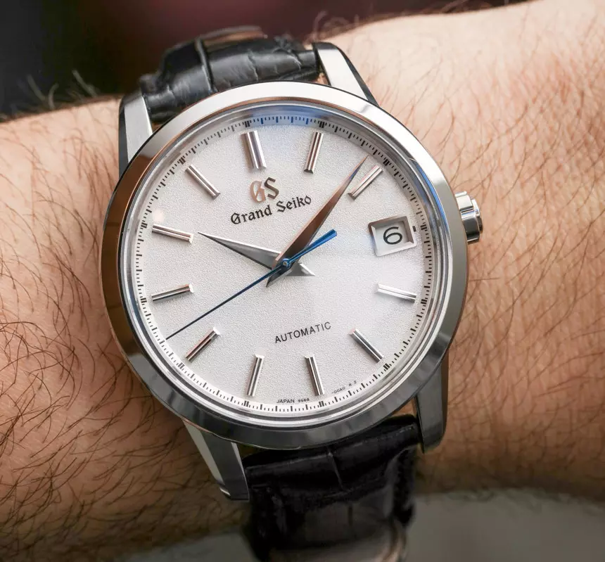 Grand-Seiko-SBGR305-aBlogtoWatch-01