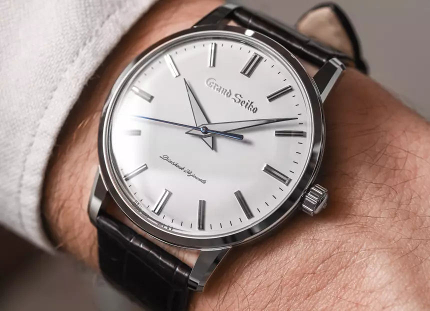 Grand-Seiko-SBGW25-SBGW252-SBGW253-aBlogtoWatch-01