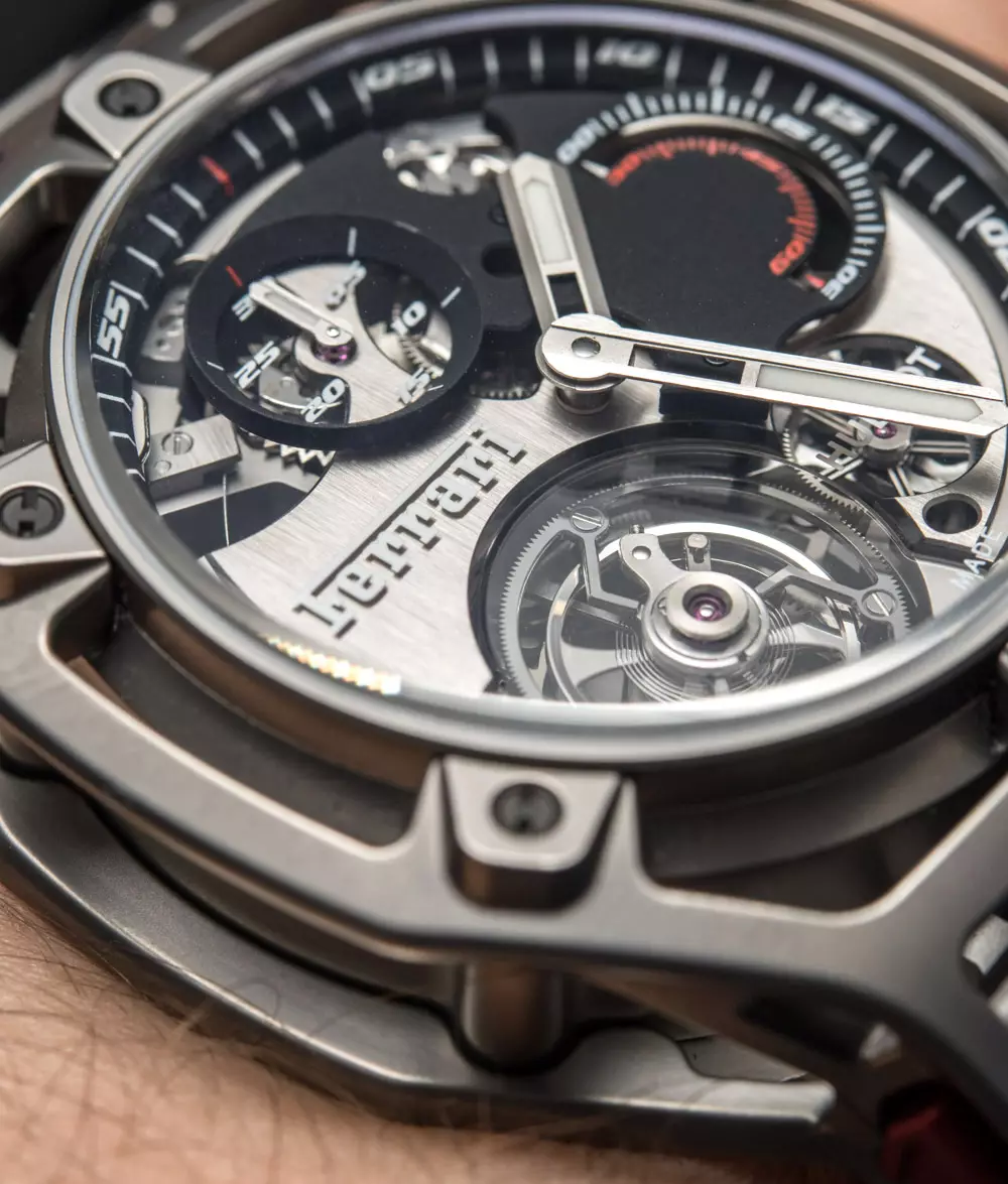 Hublot-Techframe-Ferrari-70-ýyl-Tourbillon-Hronograf-aBlogtoWatch-21