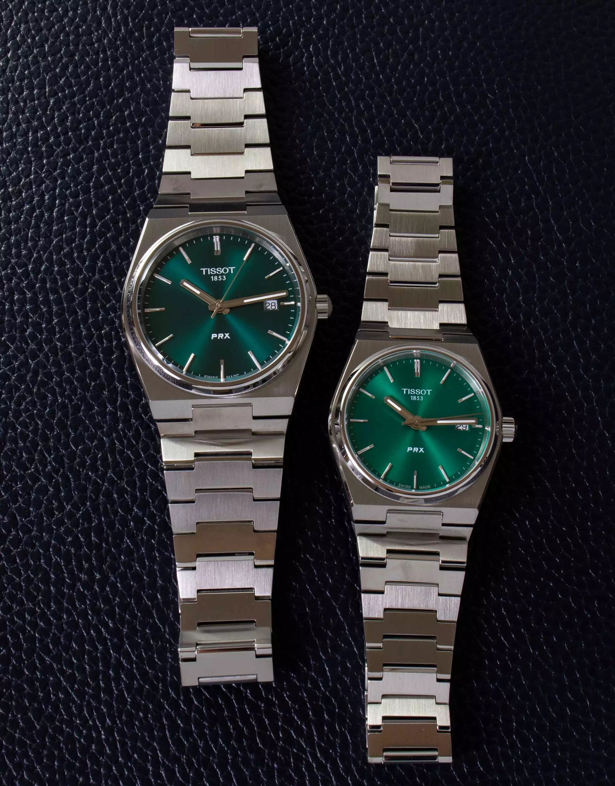 Hands-On: Tissot PRX Green Dial Watches 35mm vs. 40 mm Modeller 26_9