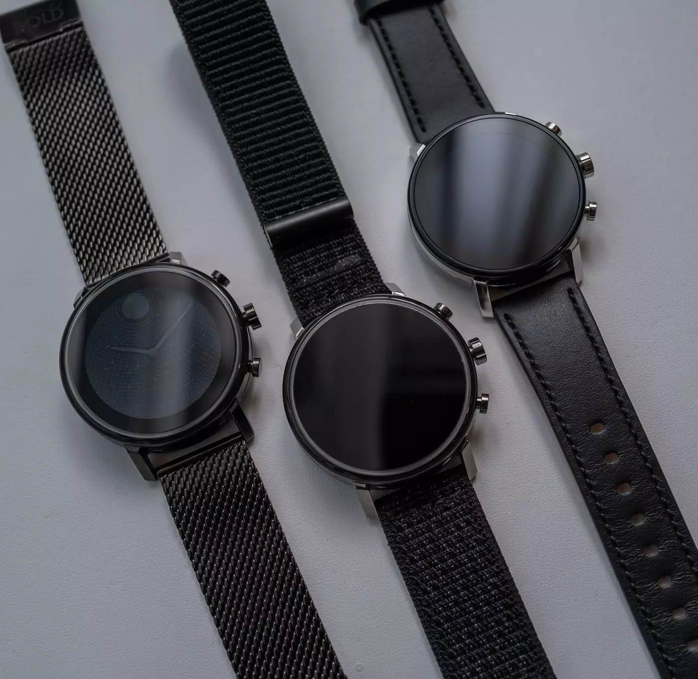 смарт часовник movado connect 2.0