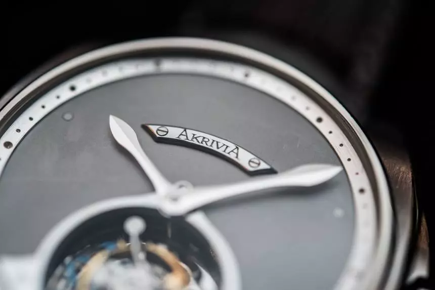 Akrivia Tourbillon Heures ນາທີ