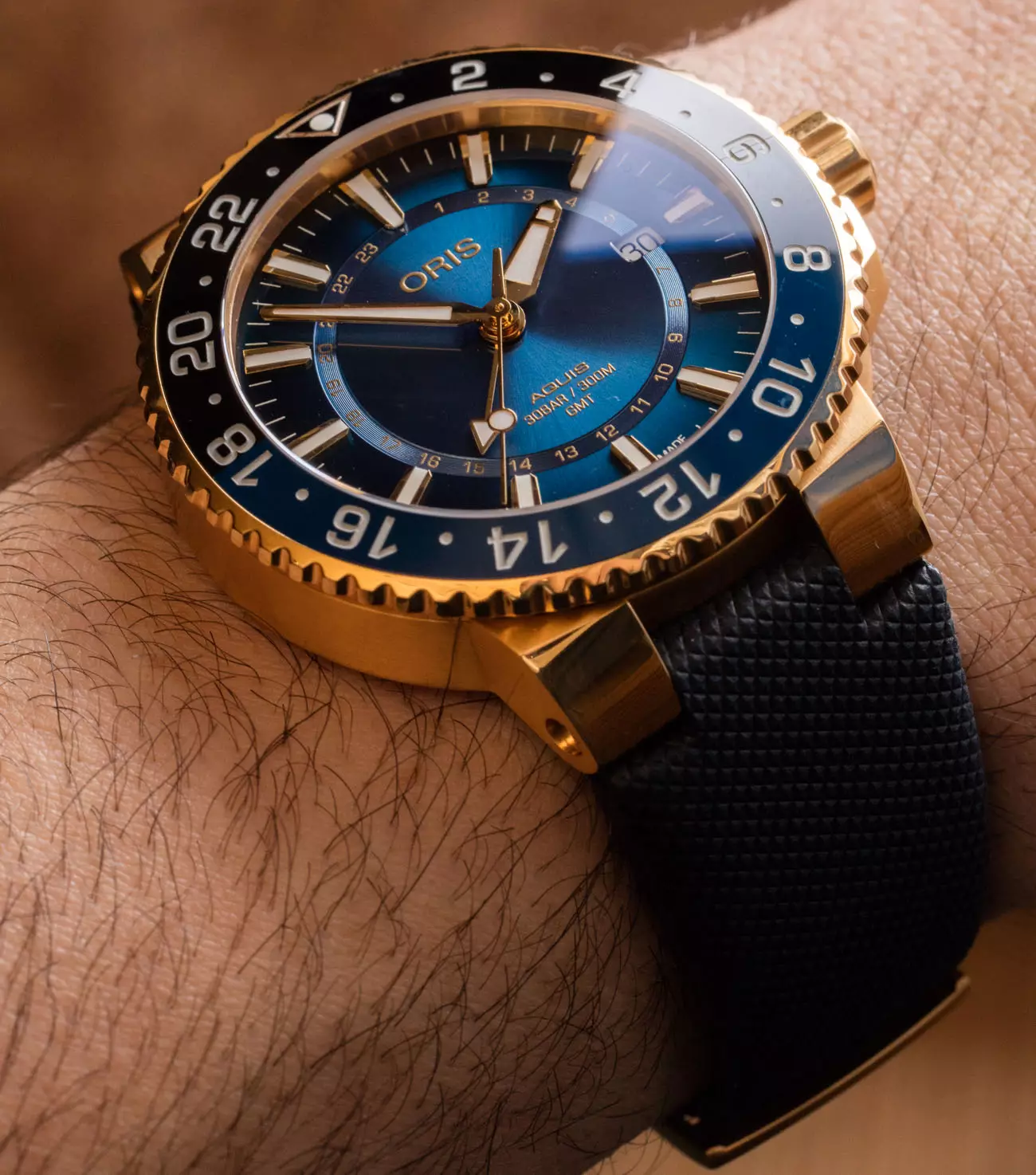 Oris Carysfort Reef Limited-Edition 18k ოქროს საათი ხელები 27859_1