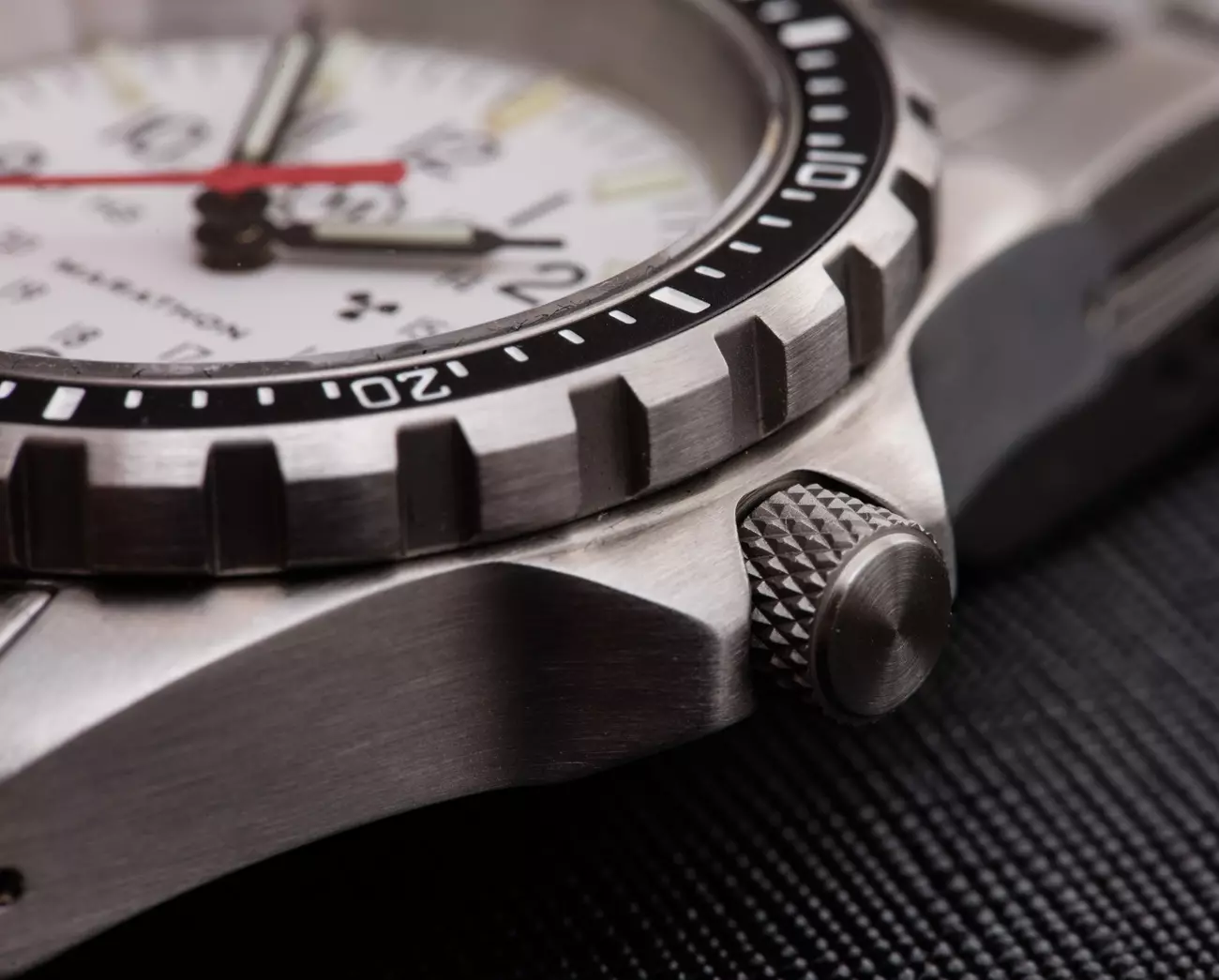Marathon Medium Diver's Quartz White Dial Watch Hands-On Debut 28533_8