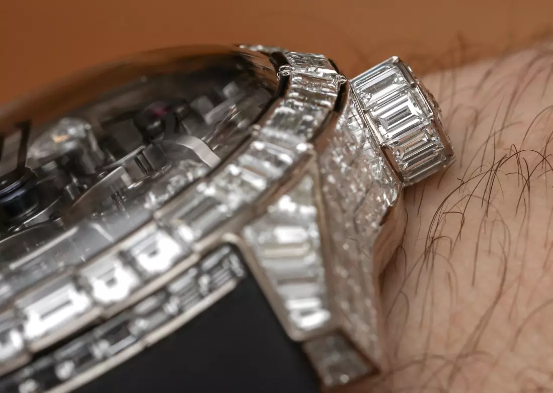 Hands-On Gamit ang $1,200,000 Antoine Preziuso Trillion Tourbillon Of Tourbillons 24-Carat Diamond Watch 2882_10