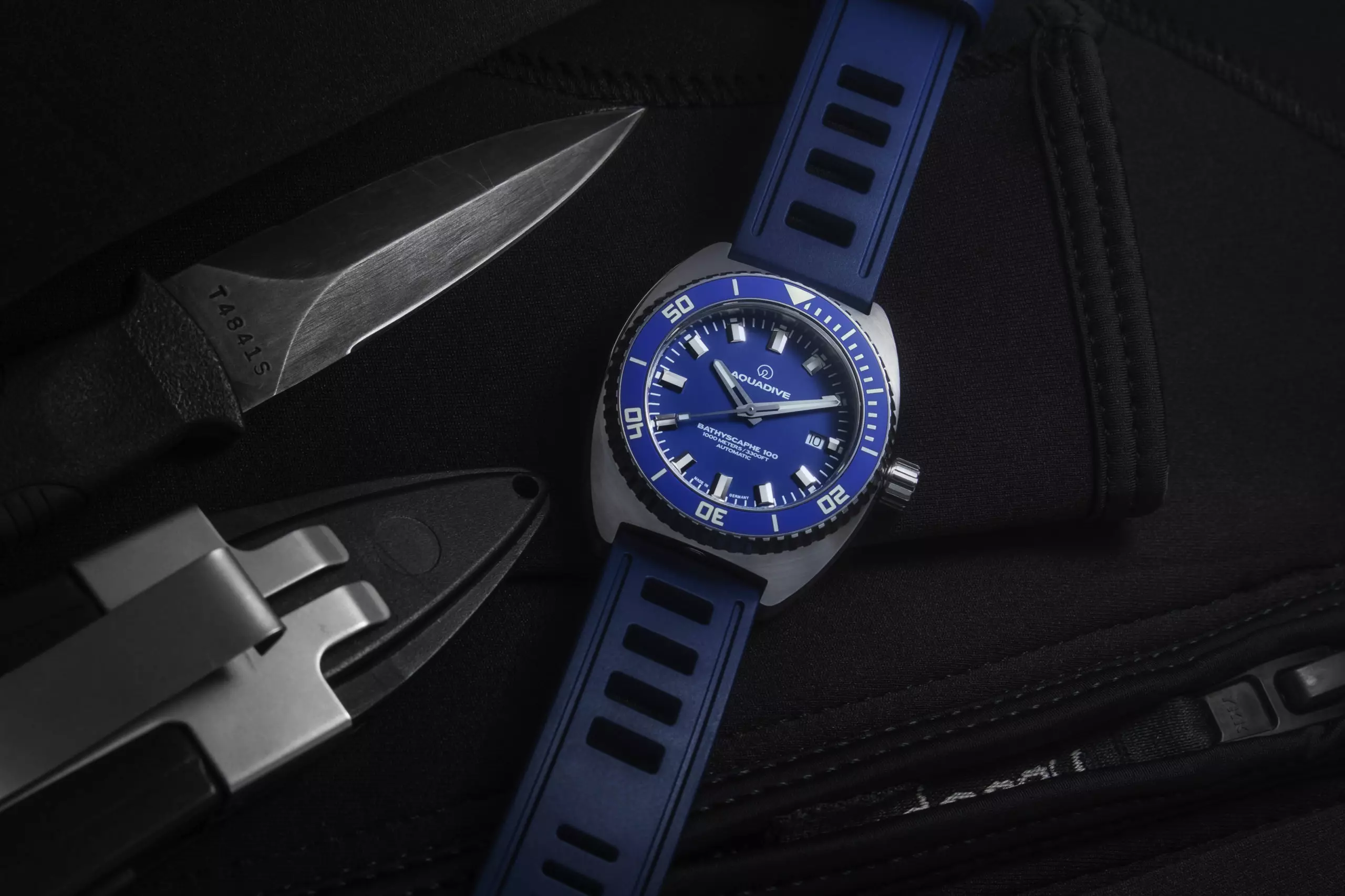 Aquadive veröffentlicht 1000 Meter BS100 'Hard Blue'