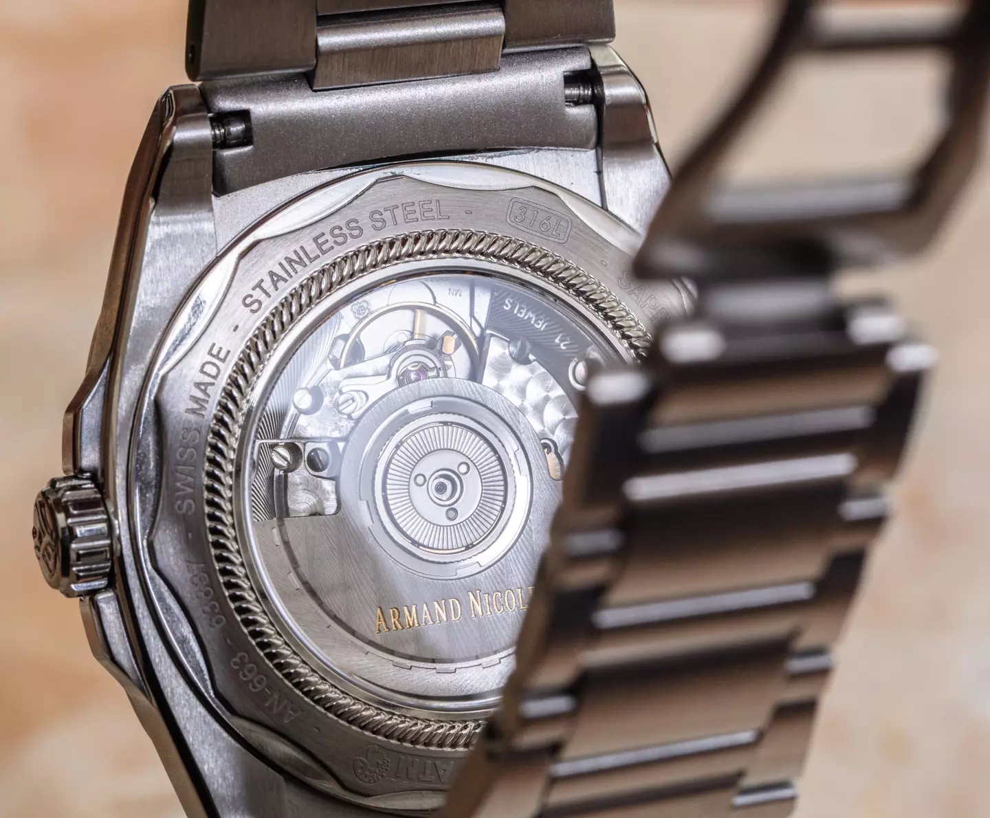 Tonton Review: Armand Nicolet J09-3 GMT 2918_7