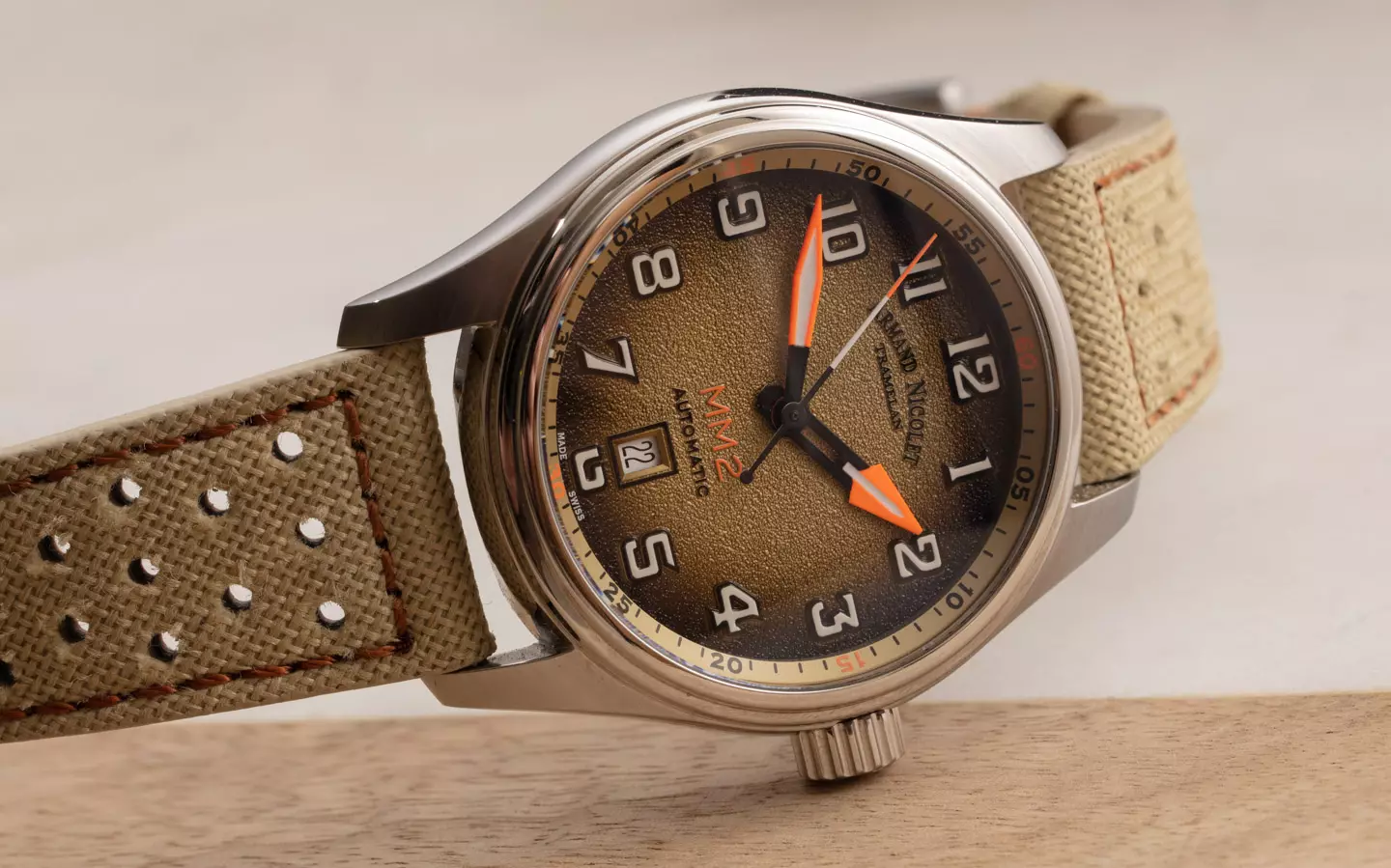 Hands-On: Armand Nicolet MM2 Ur 2919_2