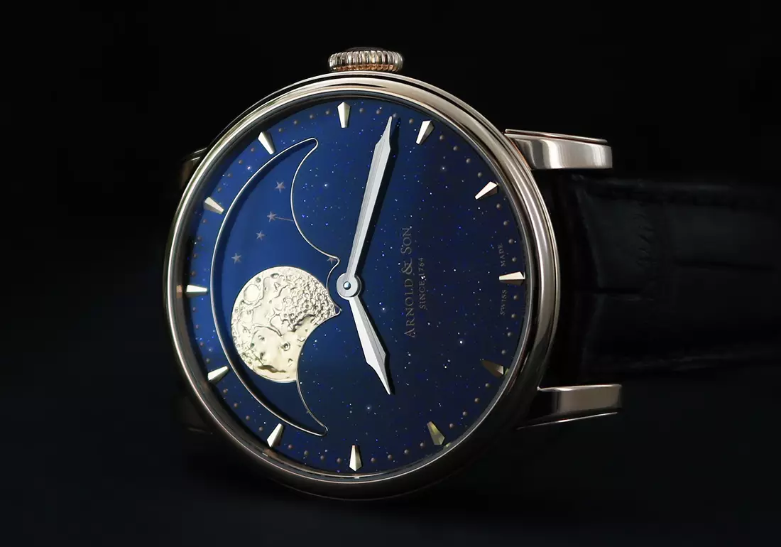 Арнольд-Ва-Сон-HM-Perpetual-Moon-Aventurine-Watch-Mood-Shot