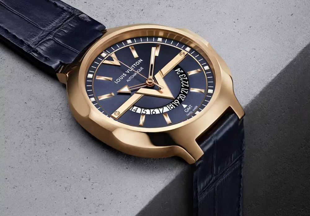 Louis-Vuitton-Voyager-GMT-sat-6