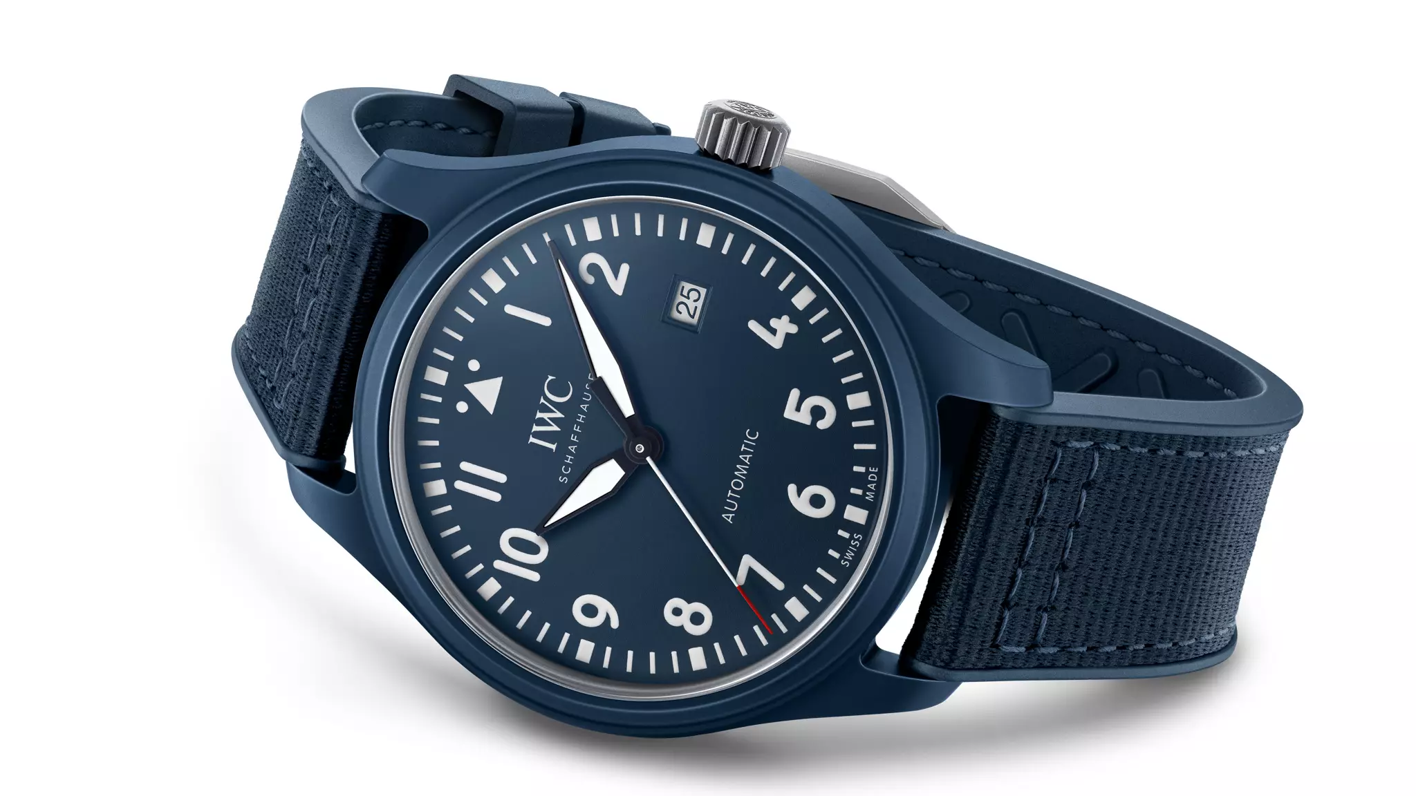 IWC kondigt zijn allereerste blauwe keramische pilotenhorloge aan voor Laureus Foundation