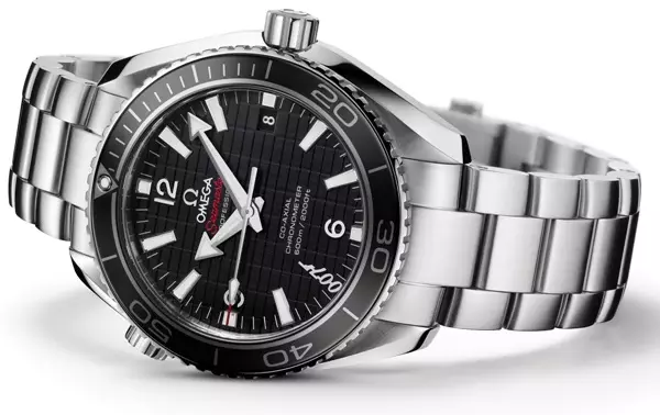 Часы Omega Seamaster Planet Ocean 007 Skyfall