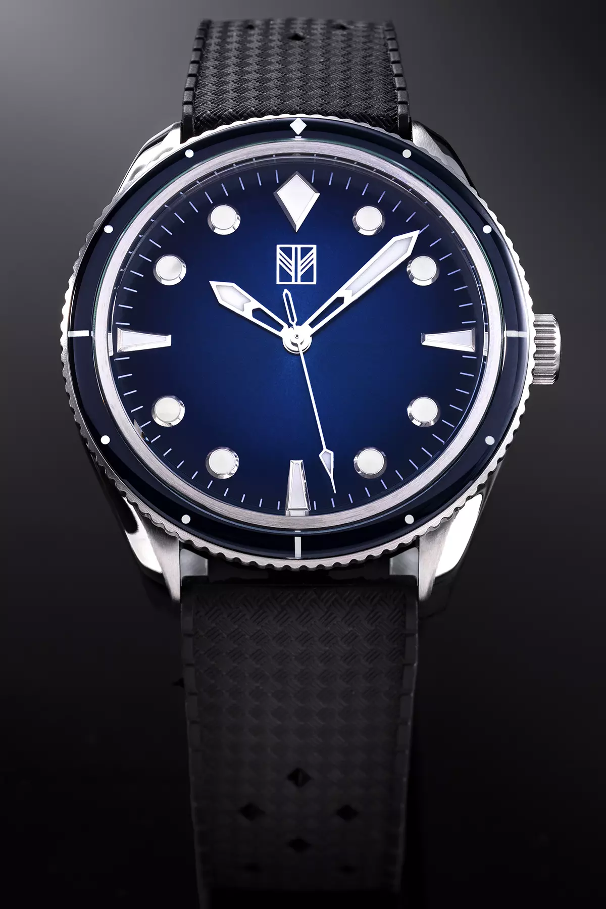 Atelier Millésime выпускает модель Monarque Diver с механизмом Vaucher 3035_5