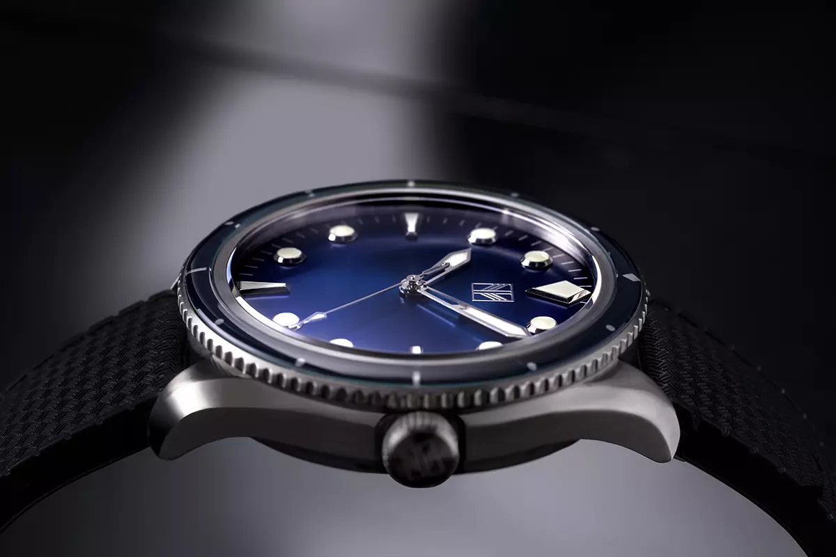 Atelier Millésime выпускает модель Monarque Diver с механизмом Vaucher 3035_7