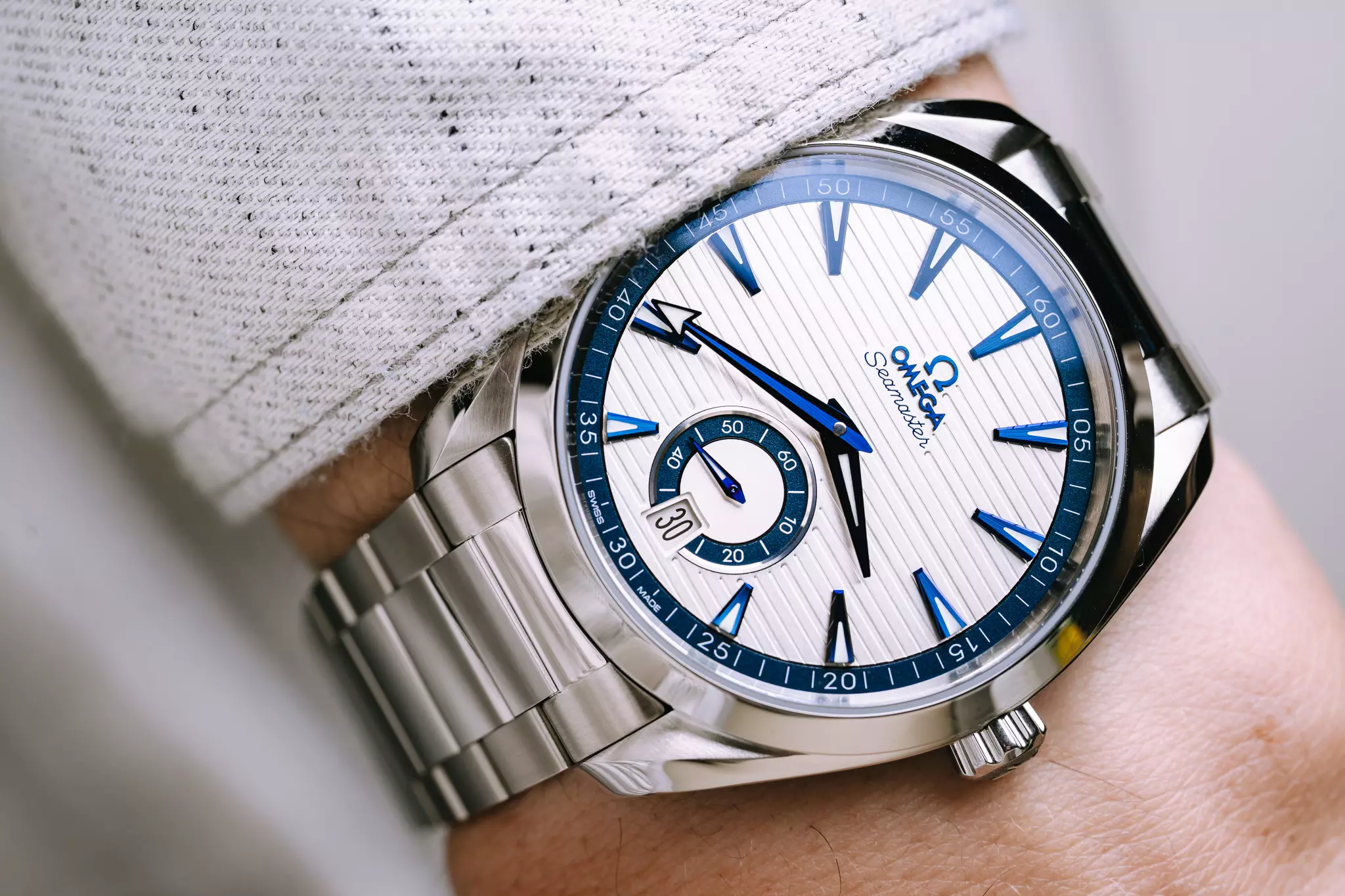 ลงมือทำด้วย Omega Seamaster Aqua Terra Small Seconds ใหม่ 3136_1