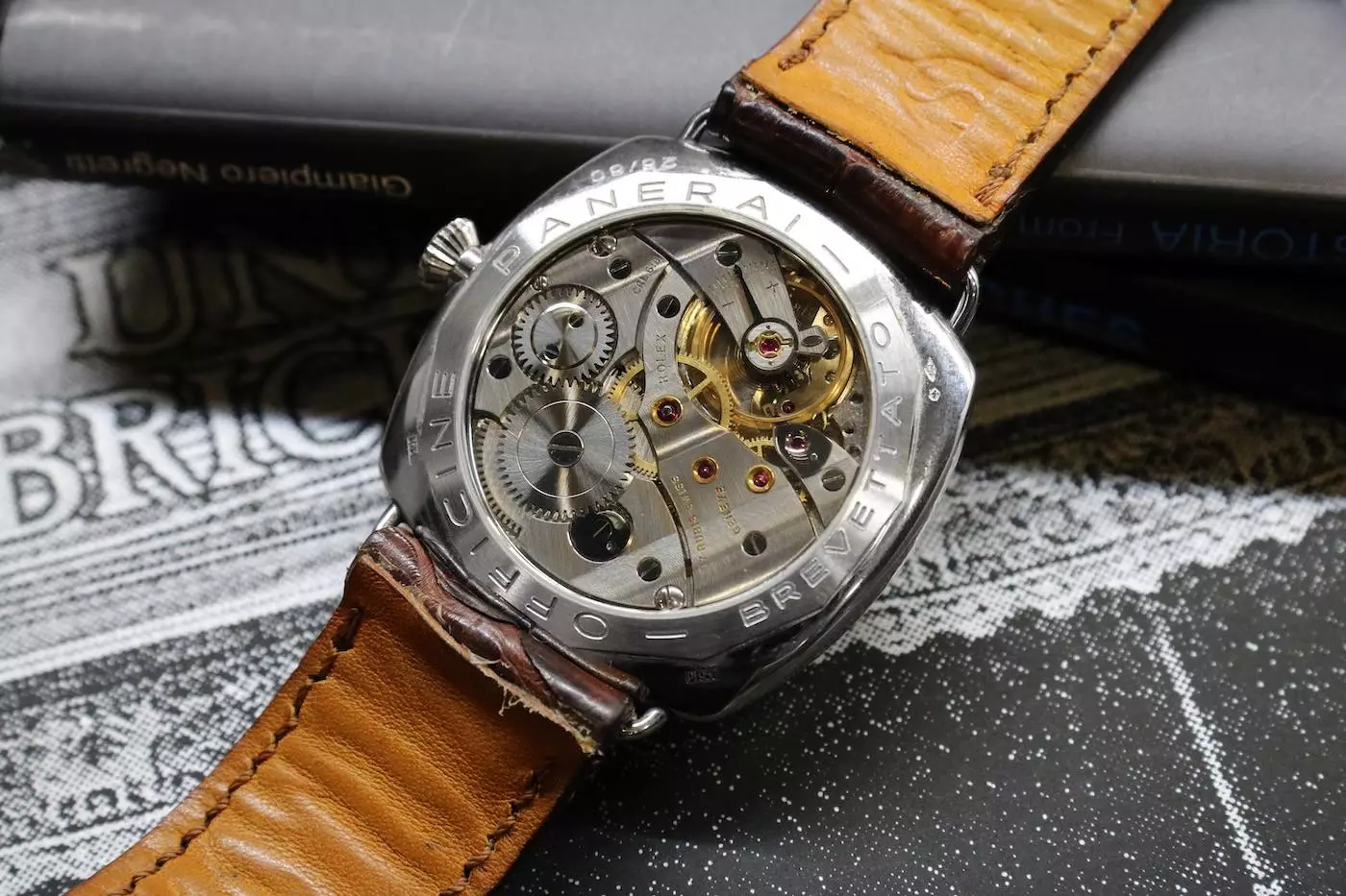 Oliver-Smith-Rare-Officine-Panerai-Jam Tangan-Untuk-Dijual-Umum