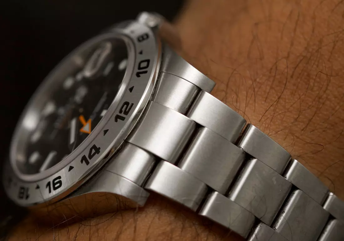 Rolex endi sing kudu dituku? Kapal Selam Vs. Explorer II Watch Comparison Review | Kaca 2 saka 3 31889_10