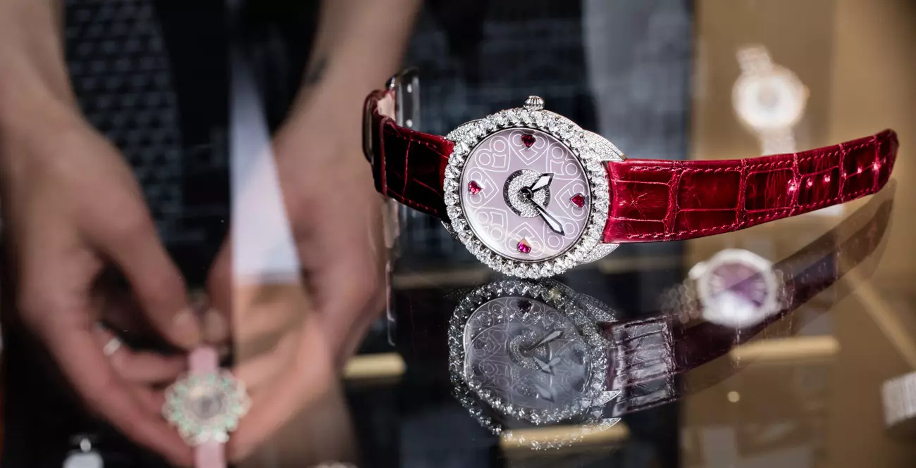 Backes & Strauss Piccadilly Renaissance Diamond Heart 40 $100,000 Ladies Watch Hands-On 3254_2