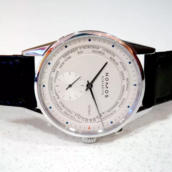 Nomos Glashütte Zürich Weltzeit wijzerplaat