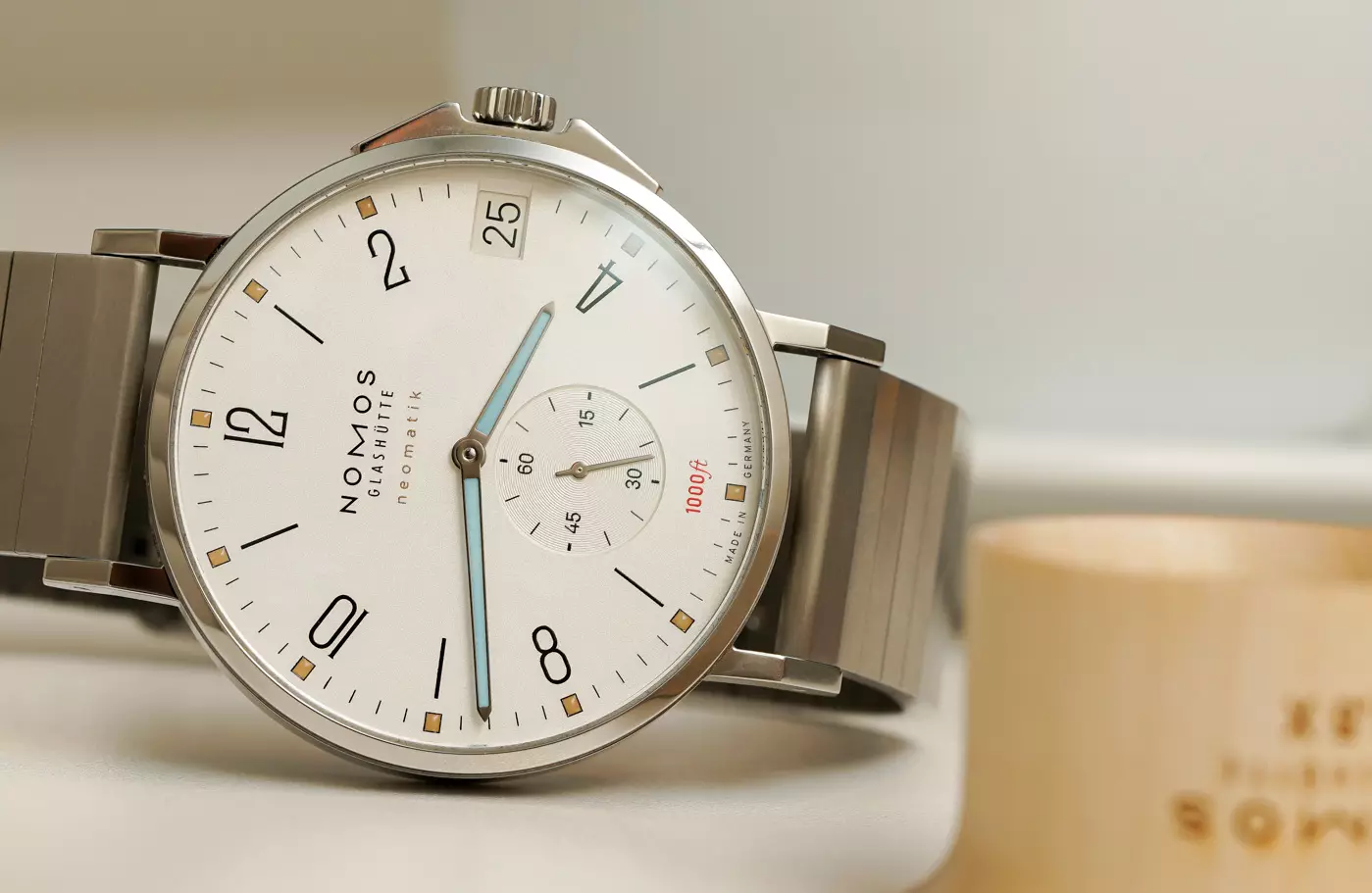 Nomos Tangente સ્પોર્ટ Neomatik