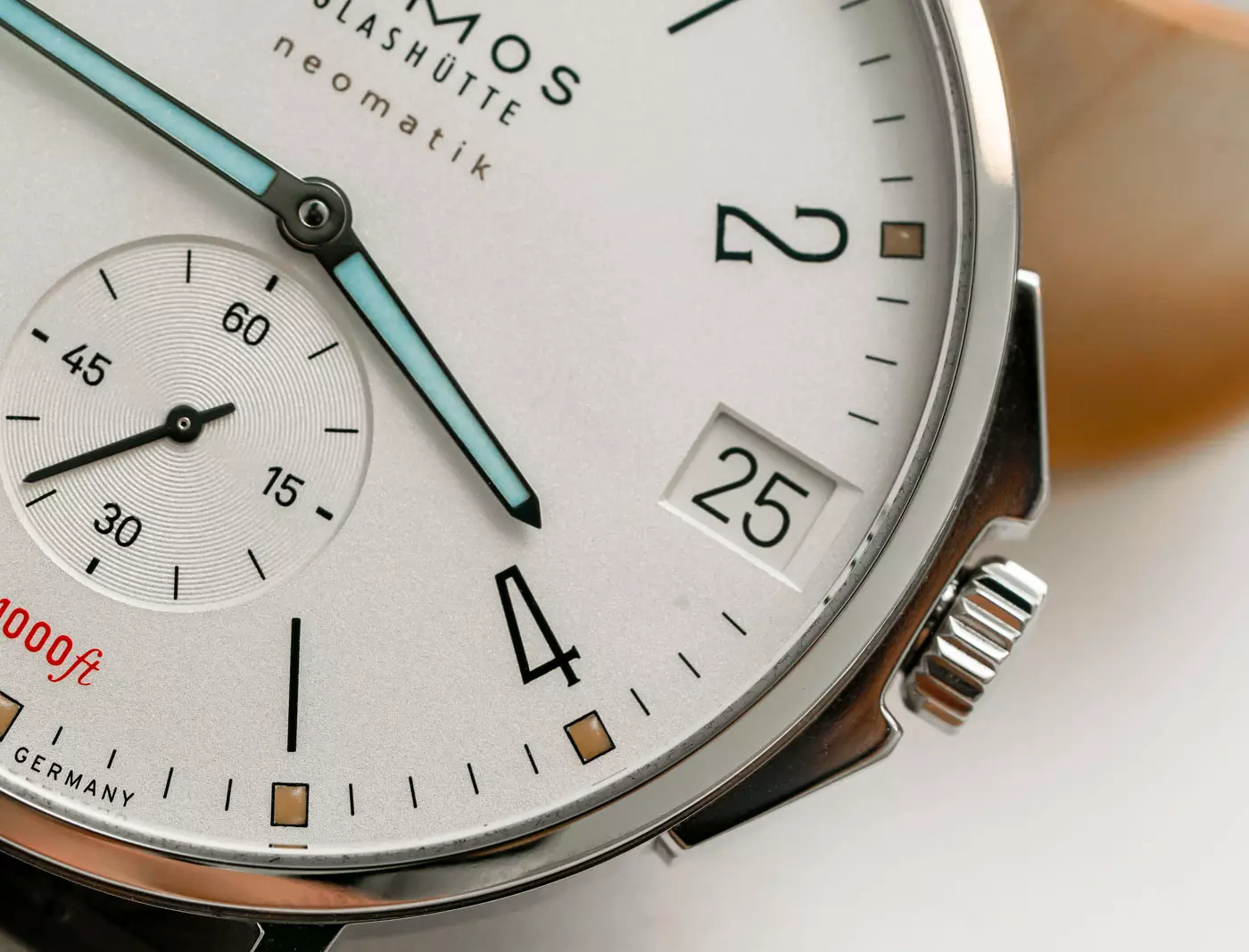 Käytännöllinen: Nomos Tangente Sport Neomatik 42mm kello 1000 jalkaa vedenpitävällä 32717_7