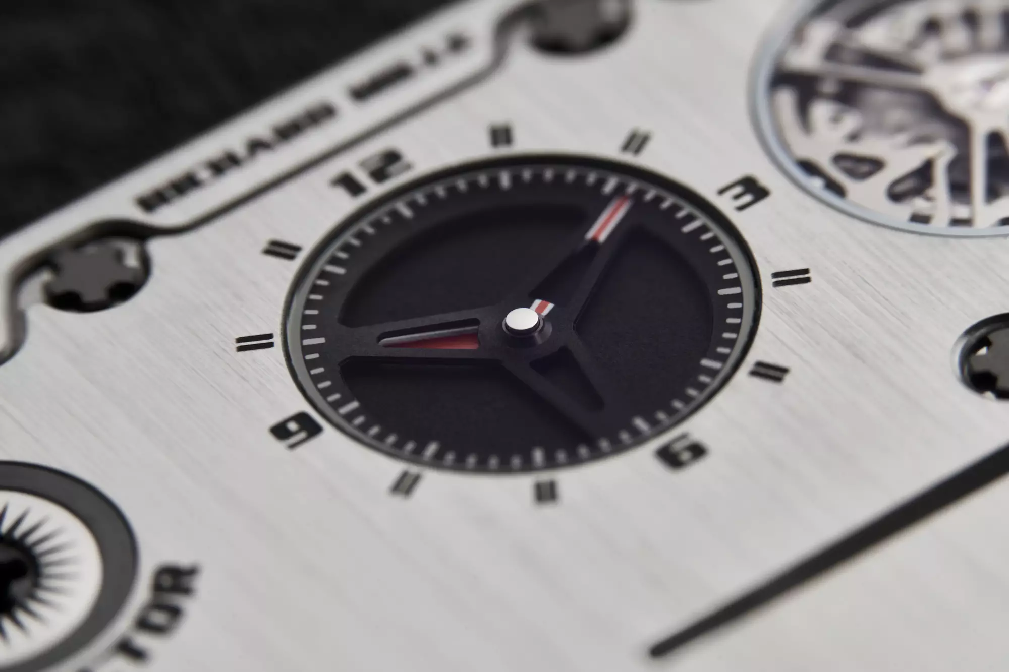 Richard Mille RM UP-01 Ferrari — новые самые тонкие механические часы 3490_5