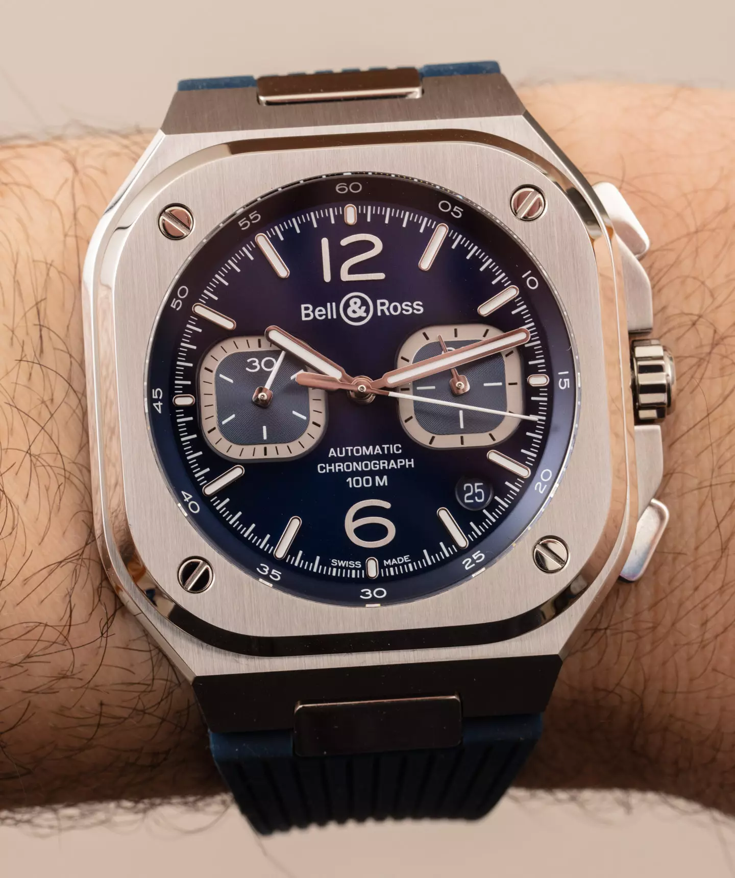 Kellaülevaade: Bell & Ross BR 05 Chrono käekell rihma peal 3508_1