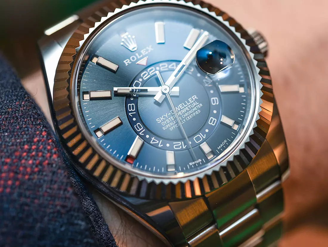 Rolex-Sky-Dweller-Rolesor-aBlogtoWatch-104