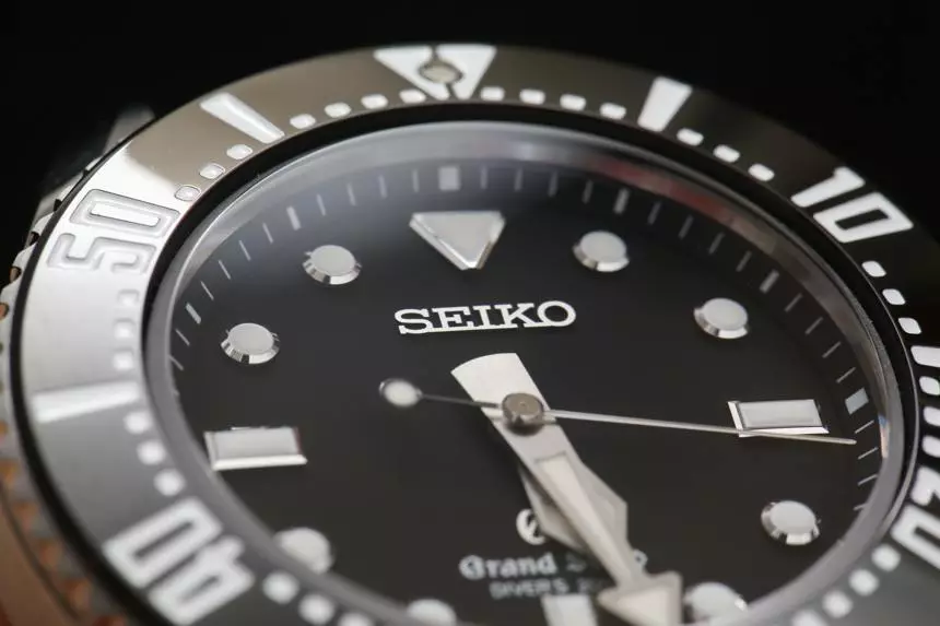 Grand-Seiko-Quartz-Diver-SBGX117-SBGX115-aBlogtoWatch-26