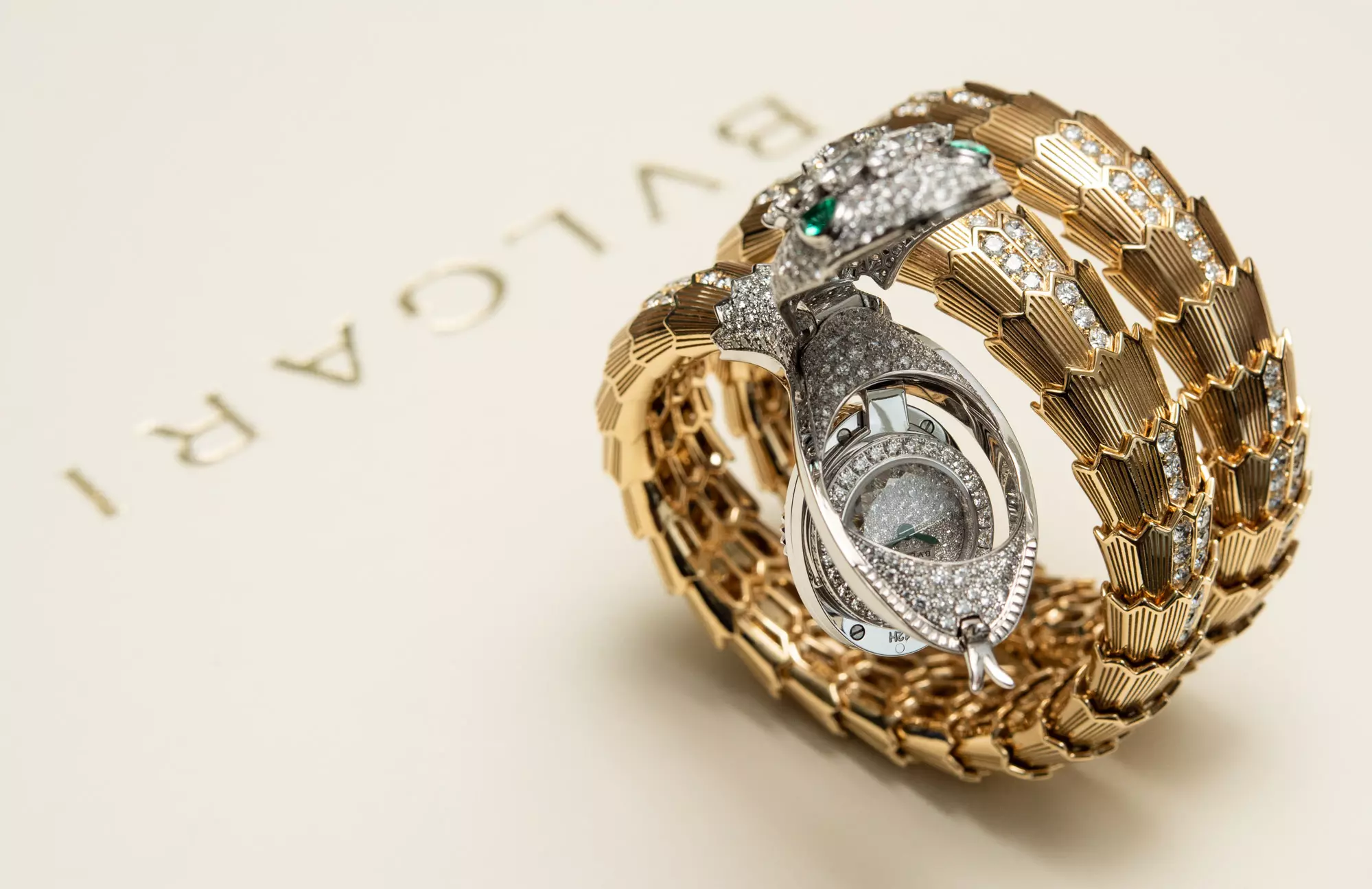 Hands-on With The Incredible Bulgari Serpenti Misteriosi γυναικείο ρολόι με μηχανική κίνηση 3762_1