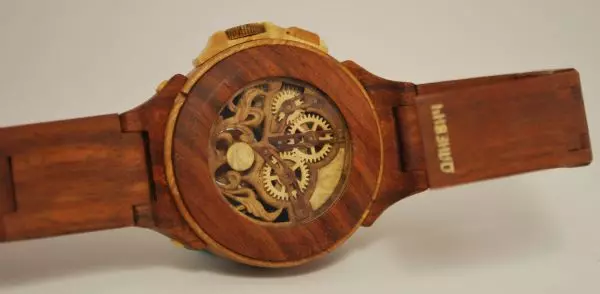 Byashushanyijeho Danevych tourbillon isaha