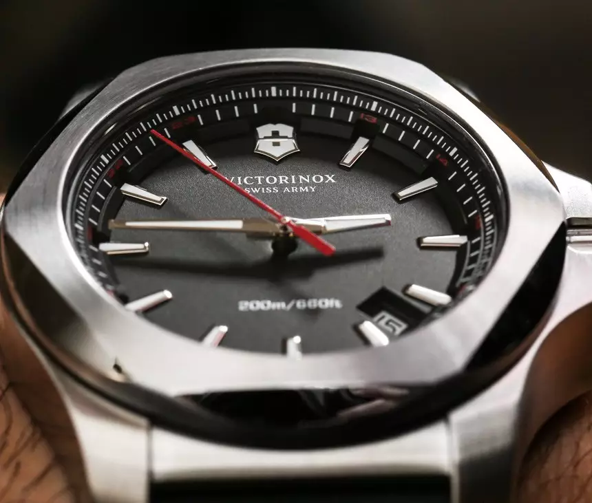 Victorinox-Swiss-Army-INOX-3