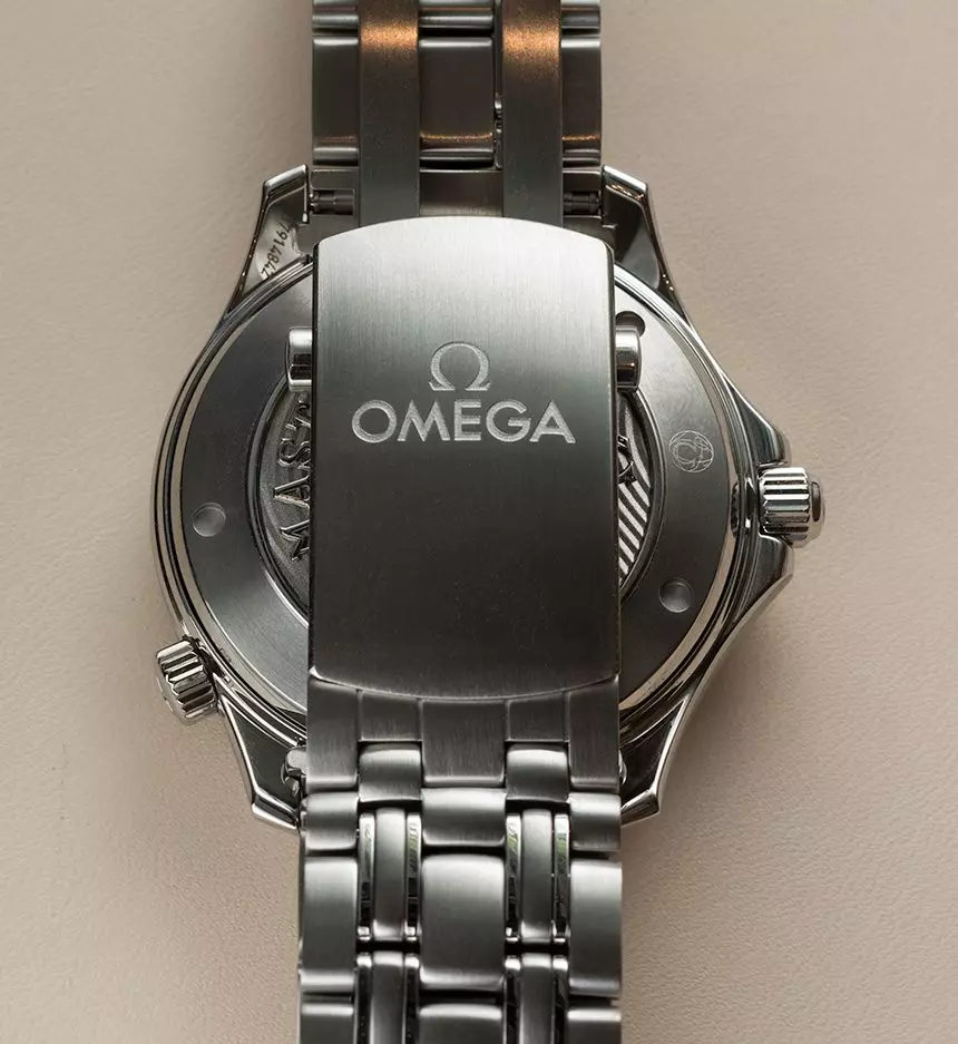 Omega-Seamaster-Diver-300M-aBlogtoWareba-4