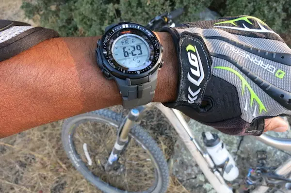 Casio ProTrek PRW3000 за време на MTB