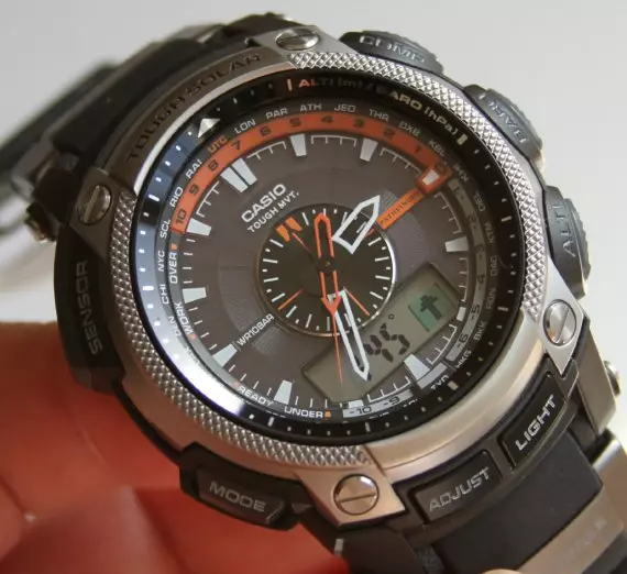 Recenze hodinek Casio Pathfinder PAW-5000 38879_3